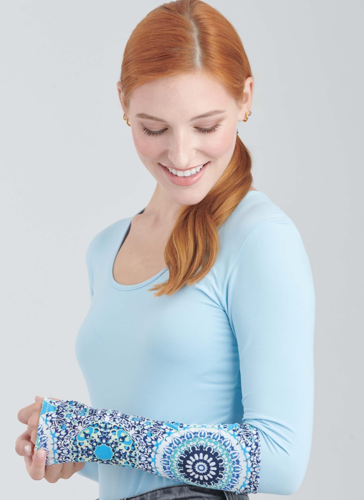 Simplicity Sewing Pattern S9902 Wrap, Sleeves and Mitt in Two Sizes and ...