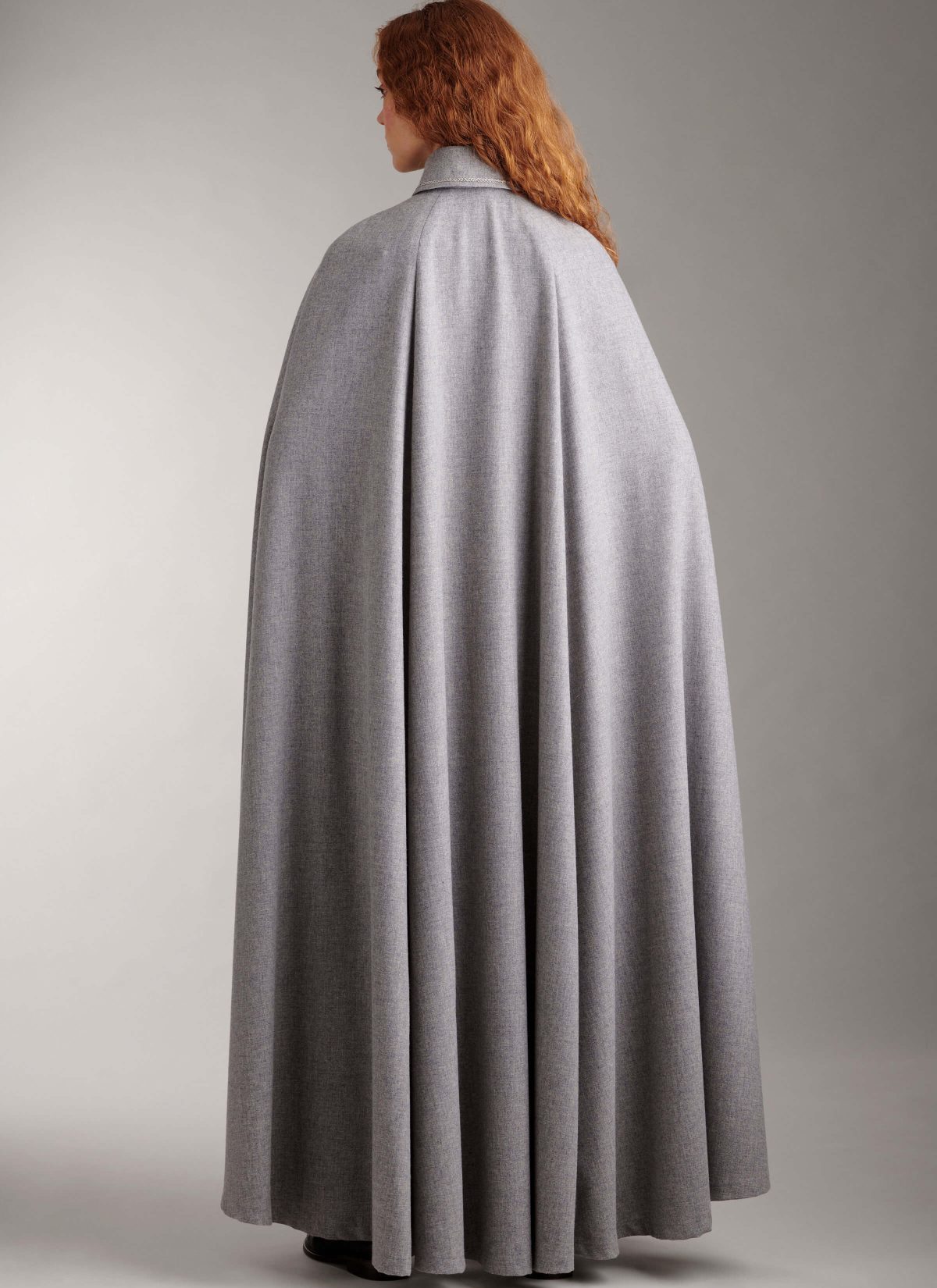 Simplicity Sewing Pattern S9944 Misses’ Capelet and Cape in Two Lengths ...