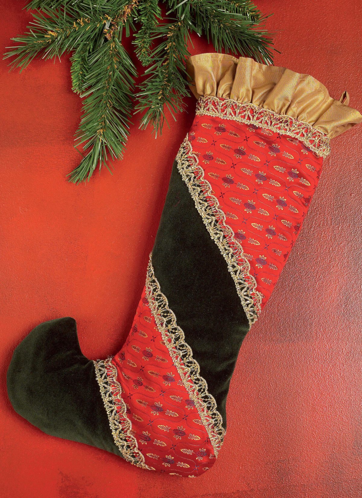 McCall’s Sewing Pattern M7523 Christmas Stockings in Four Styles - Sewdirect Australia